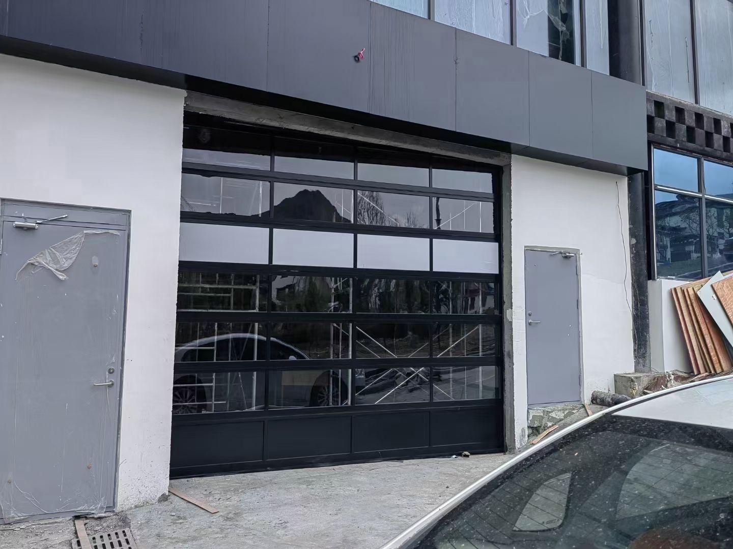 汽车4S店透视门 - 无锡市汇峰节能科技有限公司