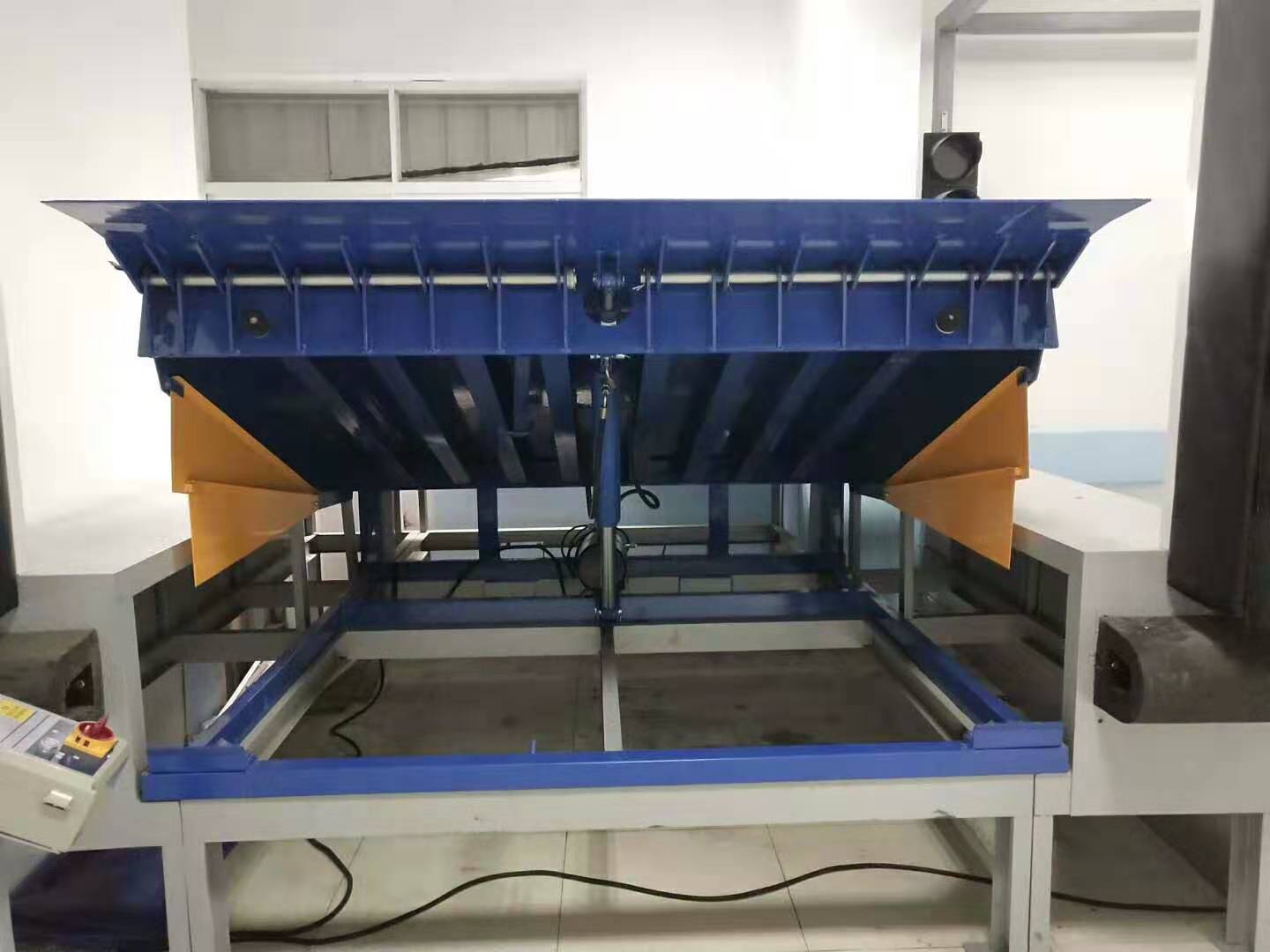 卸货平台 - 无锡市汇峰节能科技有限公司