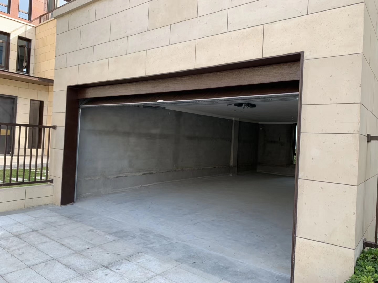 车库门 - 无锡市汇峰节能科技有限公司